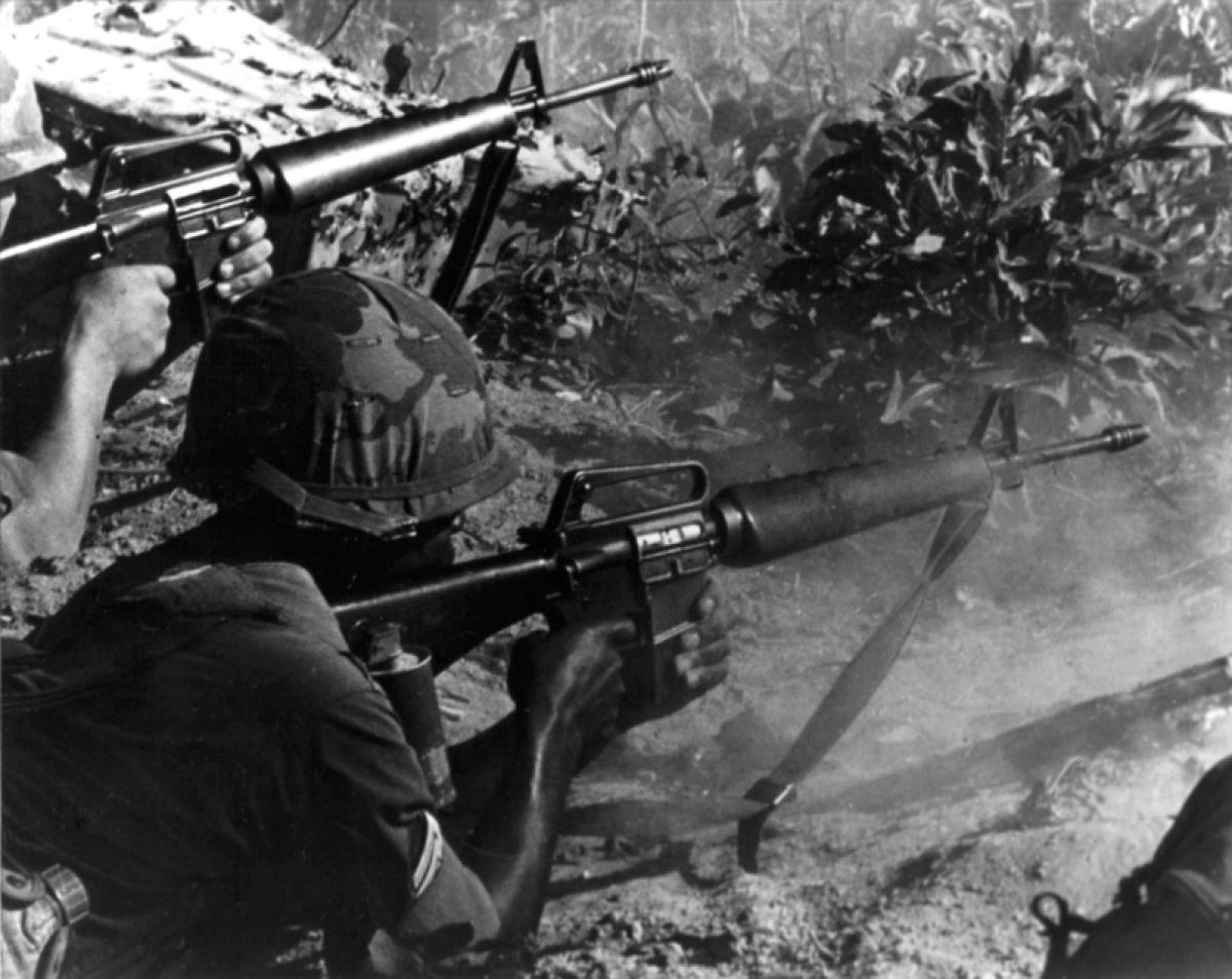 How And Why The M16 Failed In Vietnam (And Is It Reliable Today?) - Pew ...