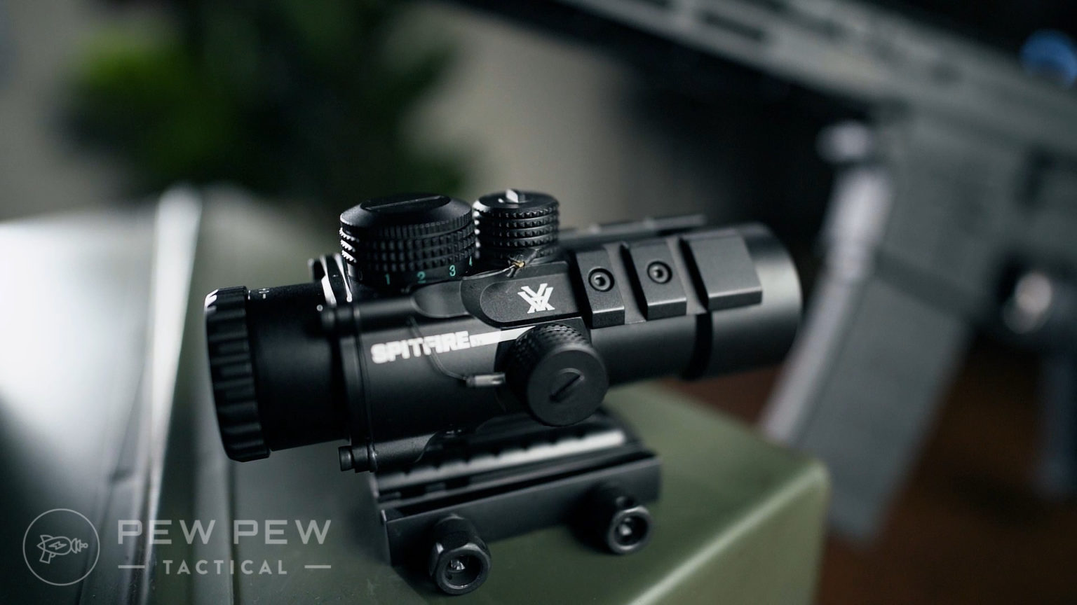 6 Best Prism Scopes: Robust & Better for Astigmatism - Pew Pew Tactical
