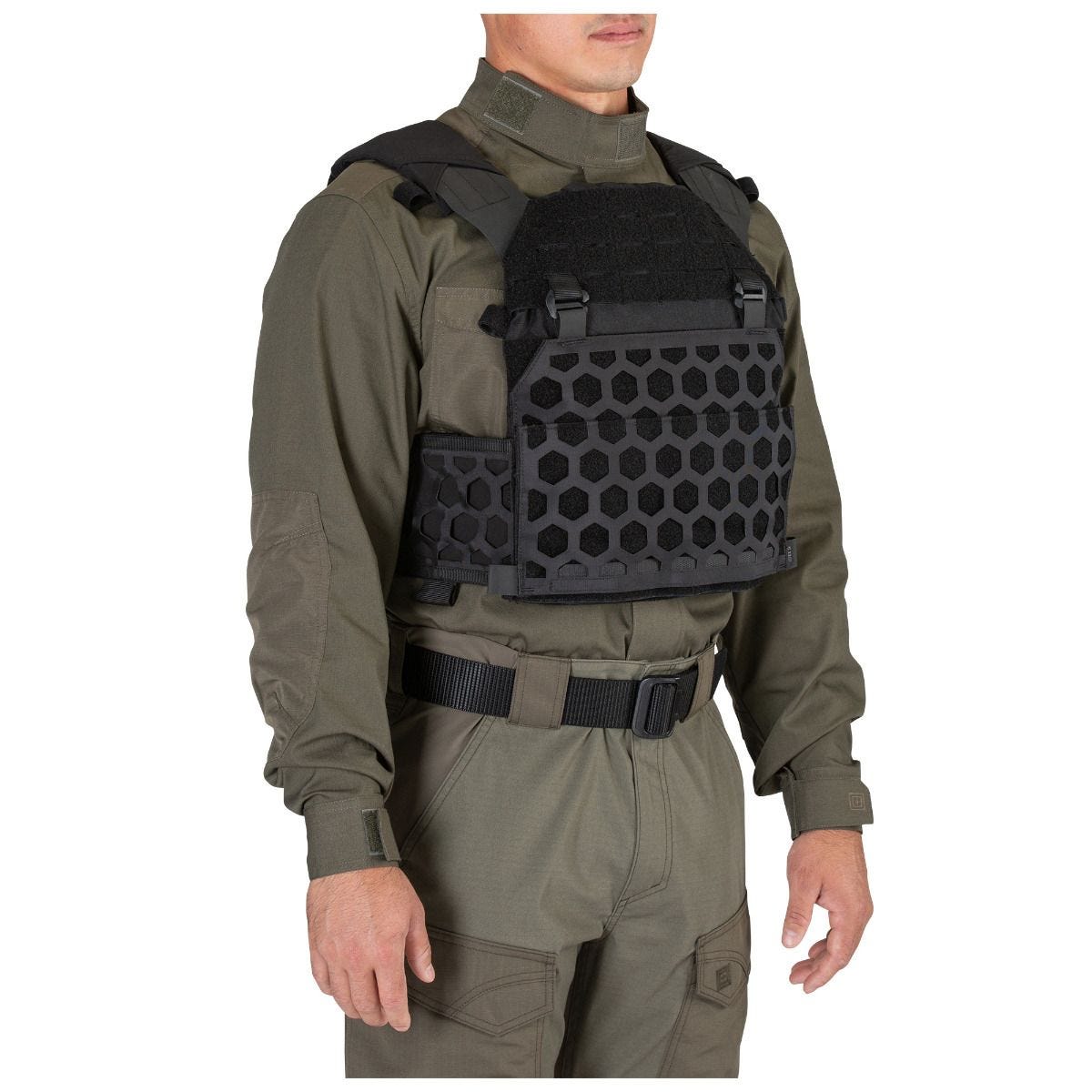 7 Best Plate Carriers: Minimalist to Heavy [Guide] - Pew Pew Tactical