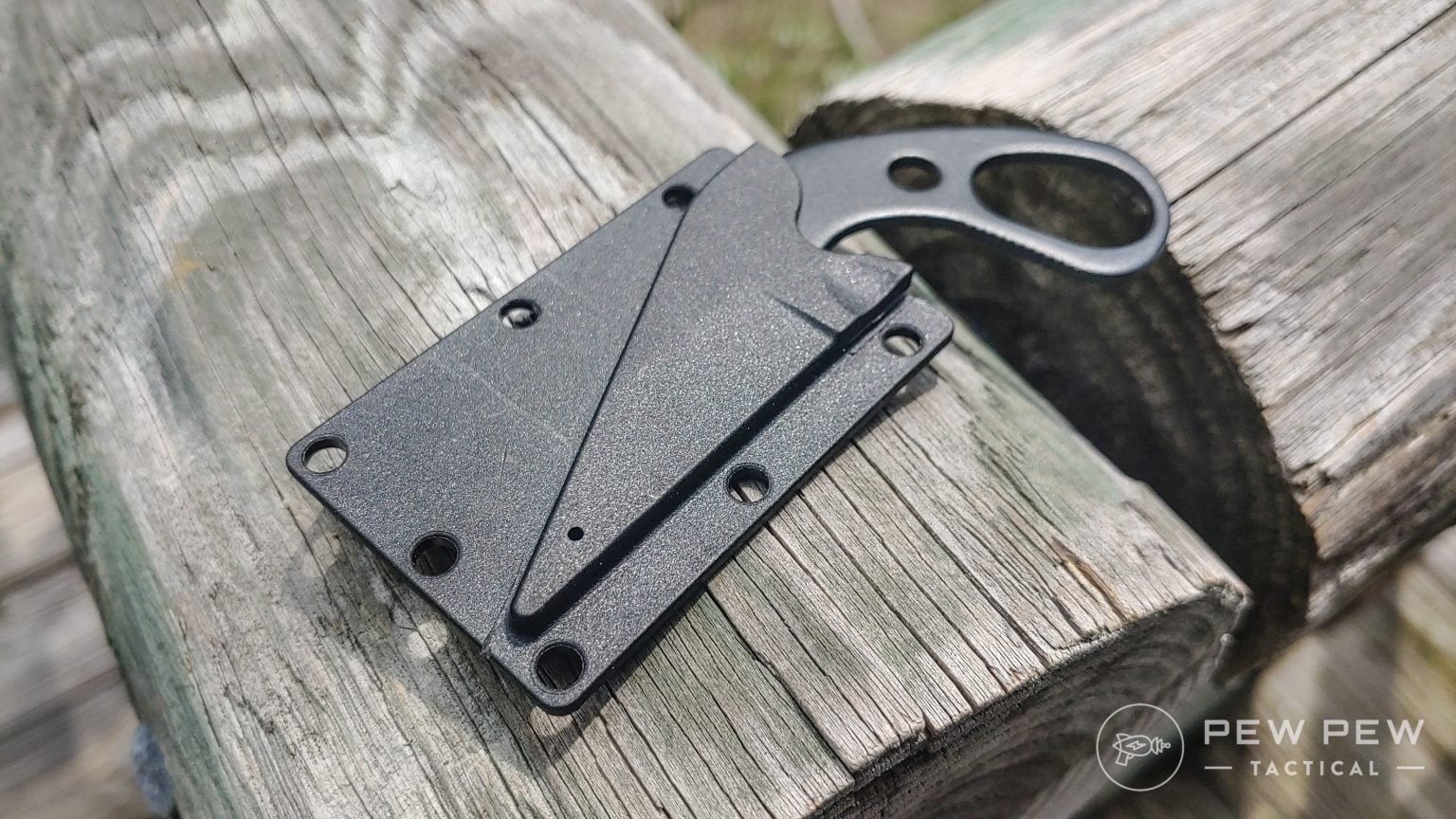 7 Best Self Defense Knives Under $300 - Pew Pew Tactical