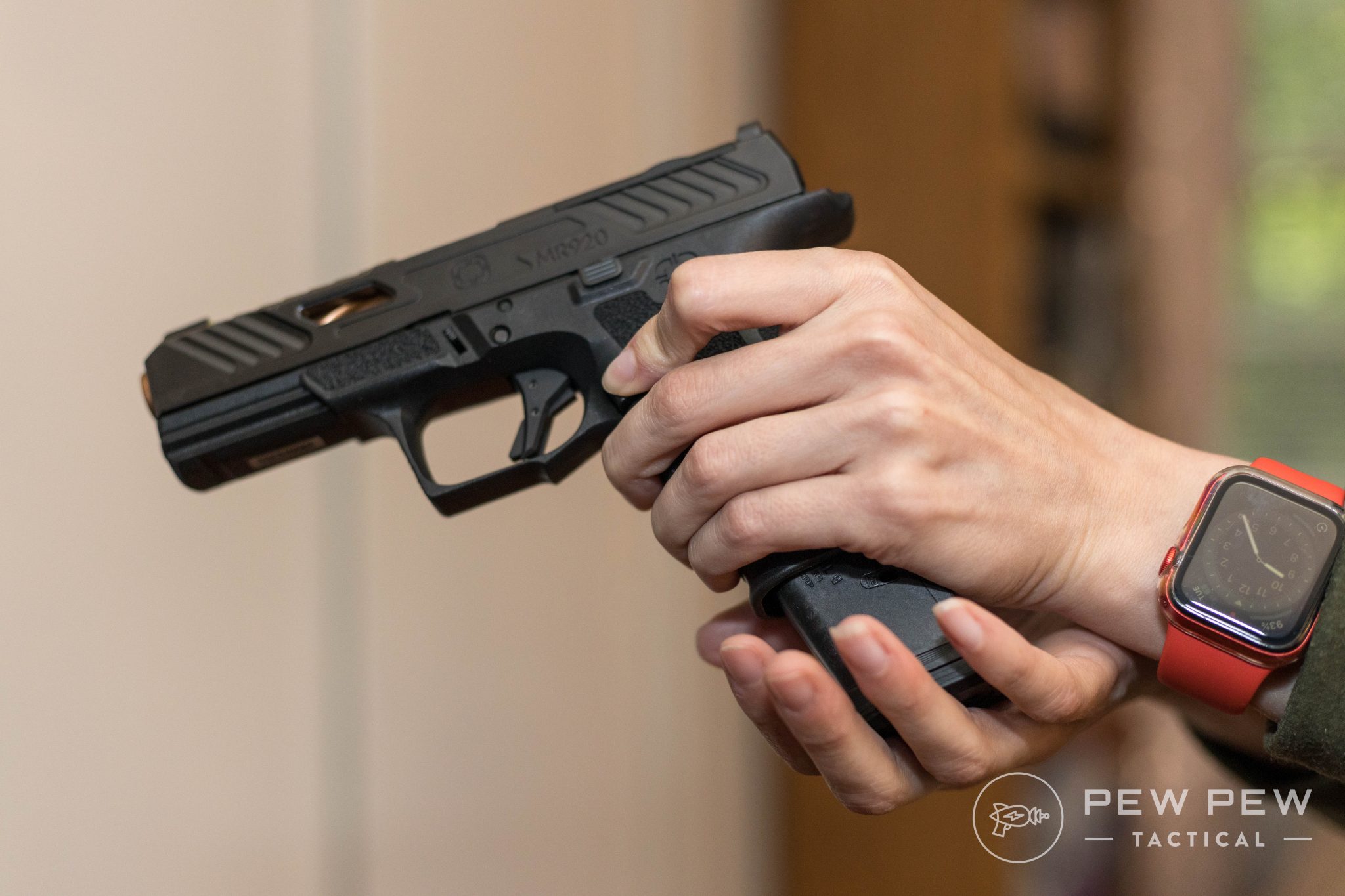 How To Load & Unload Your Semi-Auto Pistol [With Pictures] - Pew Pew ...