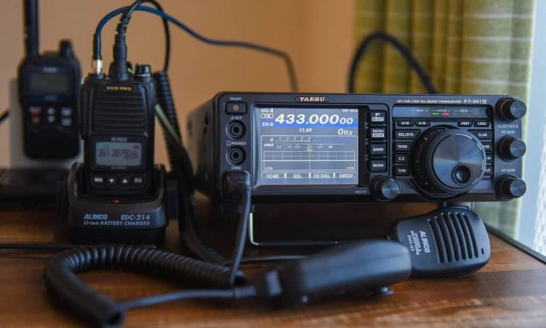 [Beginner's Guide] Ham Radio Basics for Preppers - Pew Pew Tactical