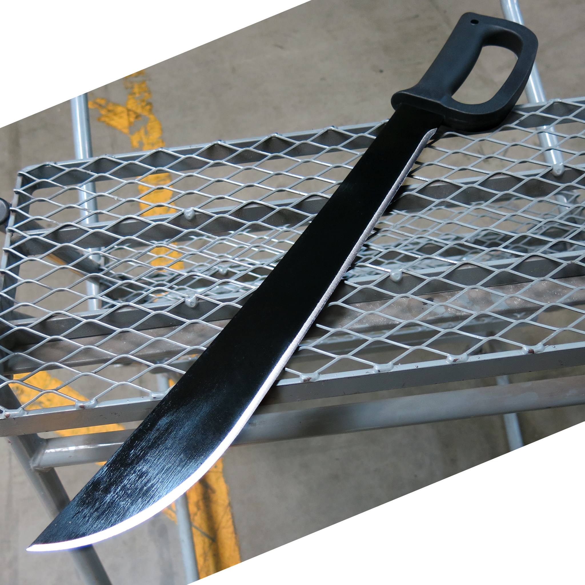 7 Best Machetes & How-To Pick the Perfect One - Pew Pew Tactical