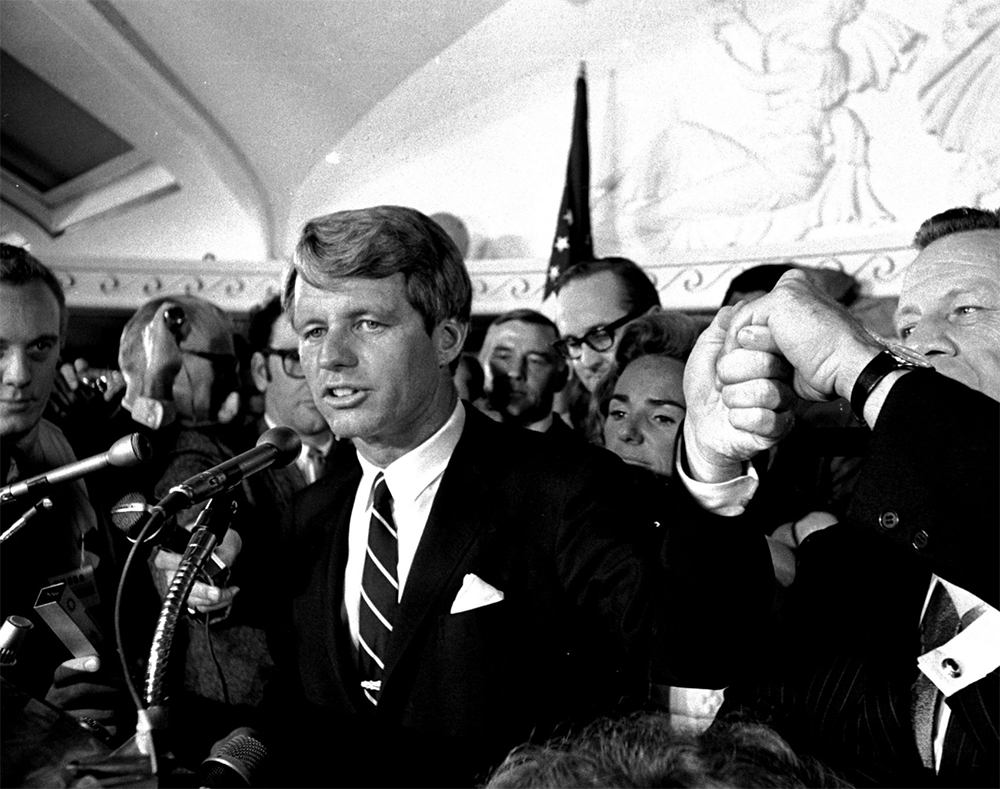 A Picture From History The Assassination Of Robert Kennedy Pew Pew