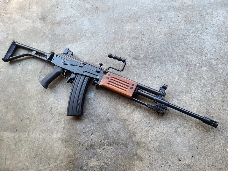 10 Best "Assault Rifles" In Real Life - Pew Pew Tactical