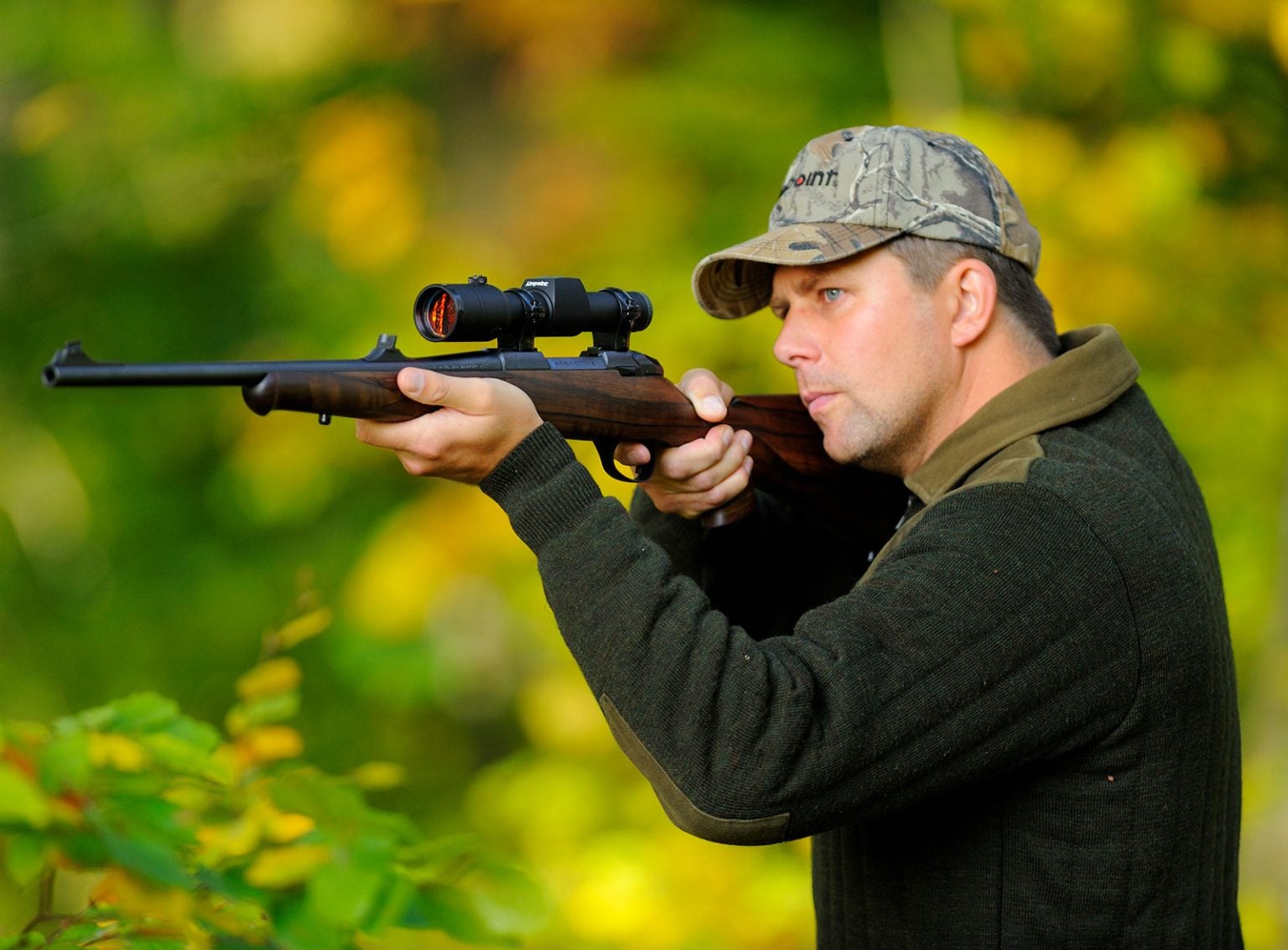 Best Deer Hunting Rifle Scopes & Optics - Pew Pew Tactical