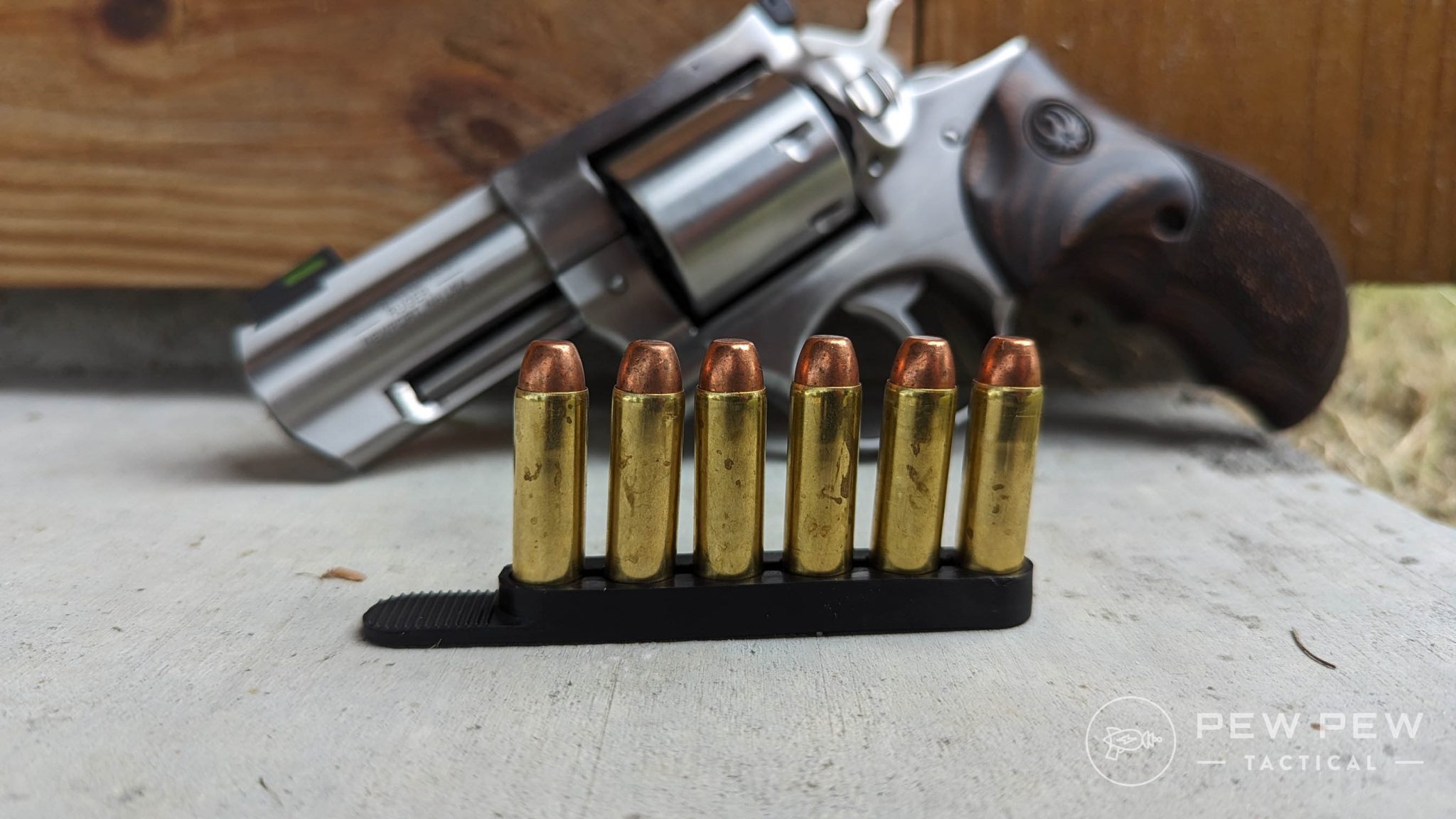 How to Reload a Revolver: Speed Loaders, Strips, & Moon Clips - Pew Pew ...