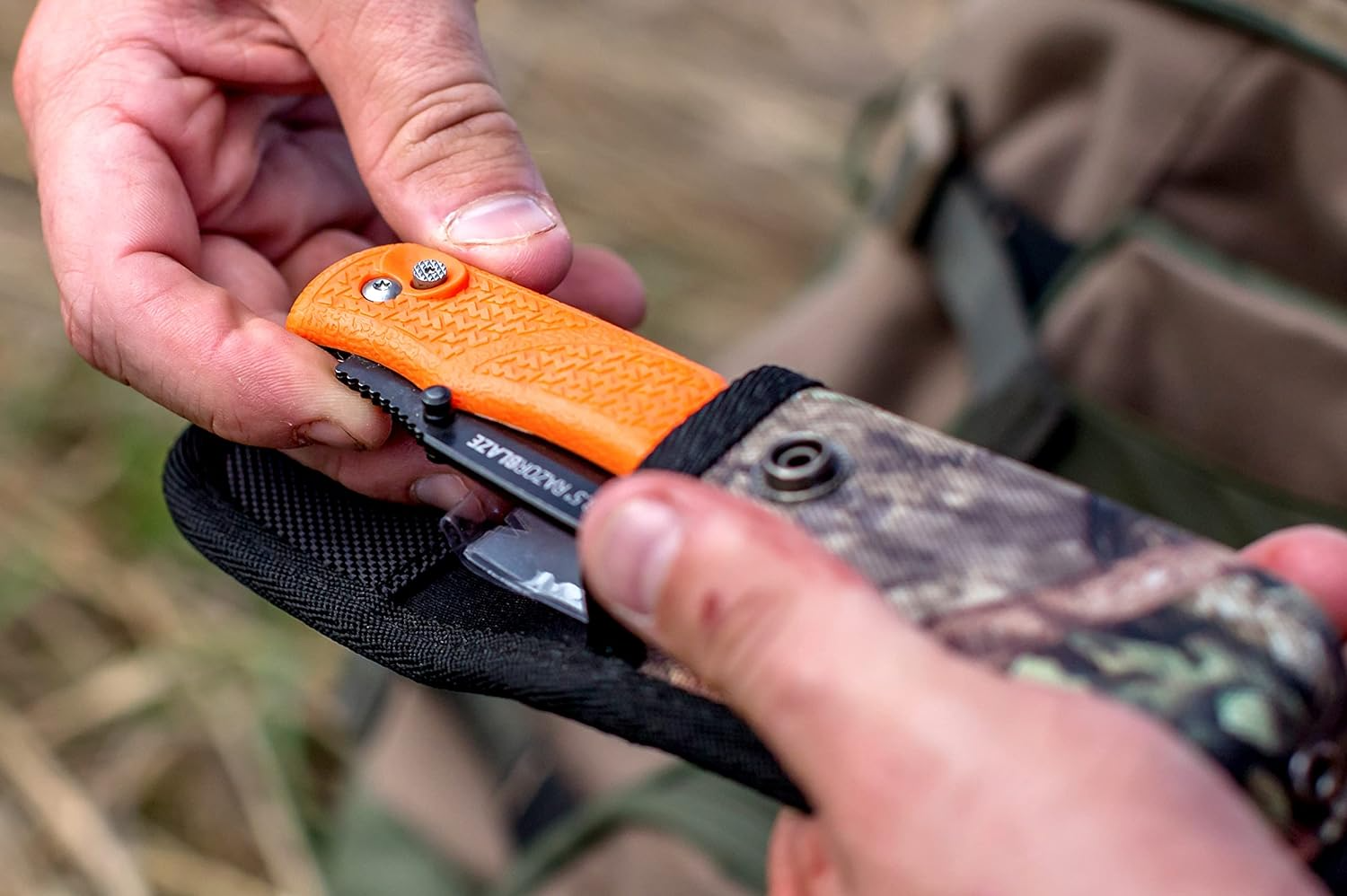 5 Best Skinning Knives: What Makes a Great Skinner? - Pew Pew Tactical