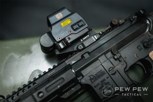 5 Best Holographic Sights [Tested] - Pew Pew Tactical