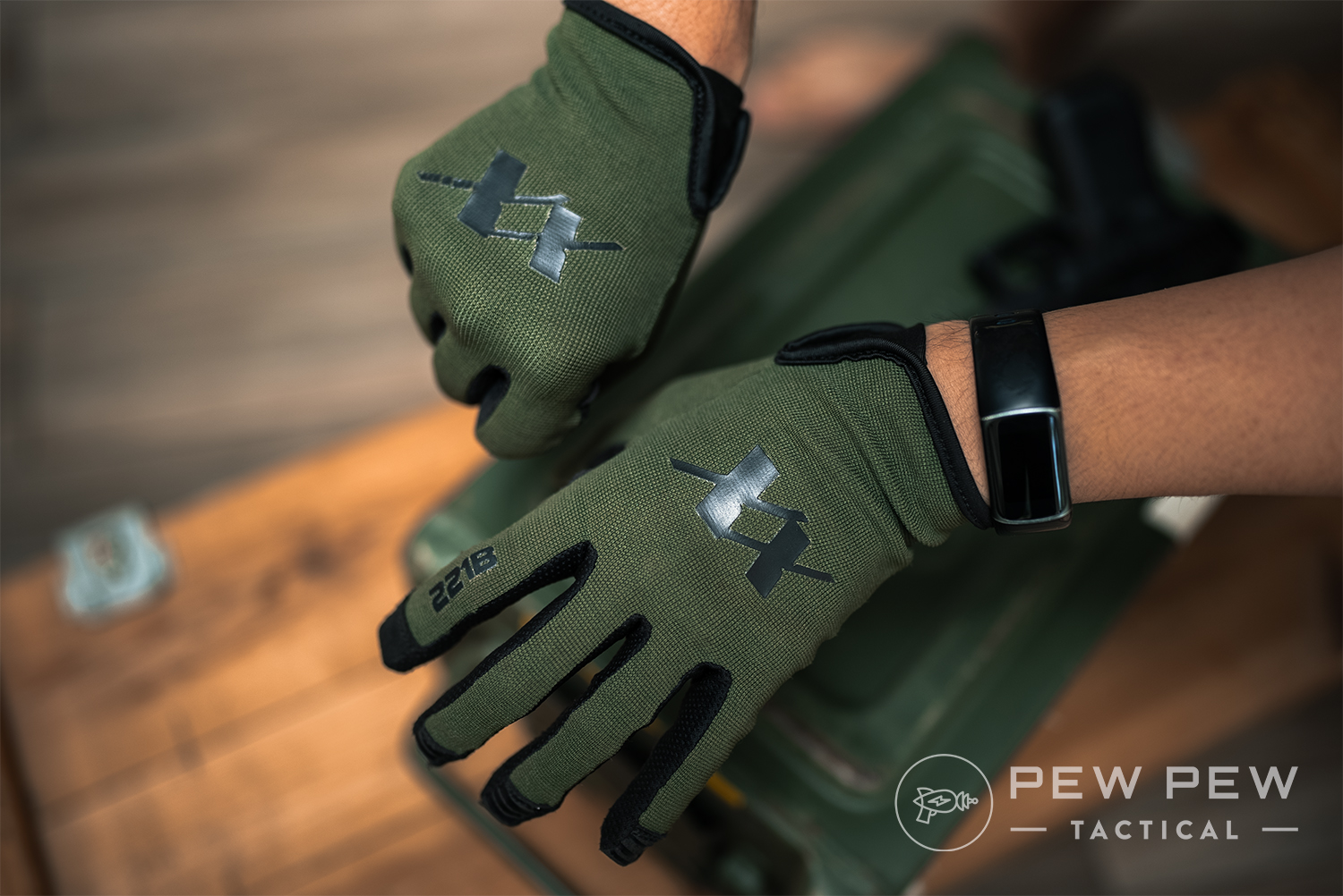 Best Gifts for Gun Lovers [$25, $50, $100+] - Pew Pew Tactical