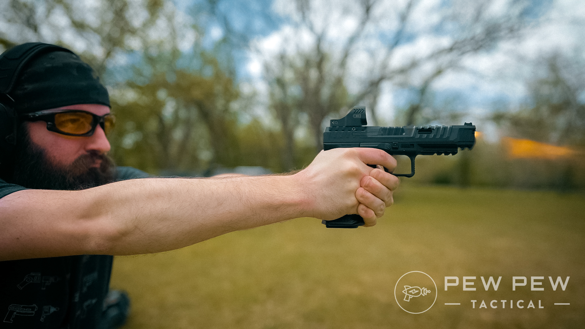 Best Glock Alternatives: 6 Pistols That Outperform Perfection - Pew Pew ...