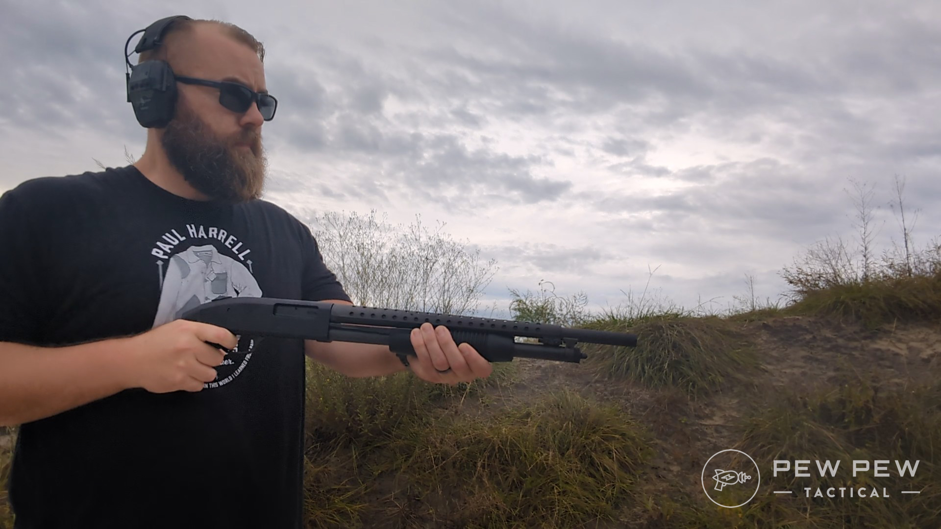 [Review] Mossberg 500 Persuader: Best 20-Gauge PGO? - Pew Pew Tactical